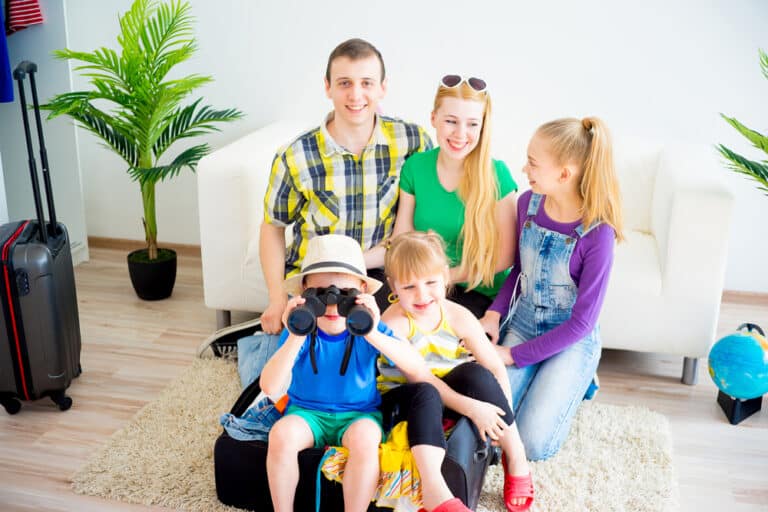 The Ultimate Packing List for Kids - Working Mum Kitty