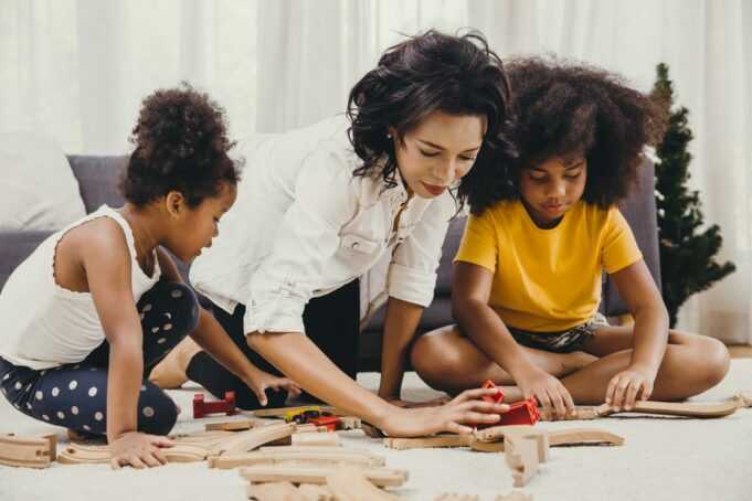 How to Keep Your Kids Entertained During School Holidays - Working Mum ...
